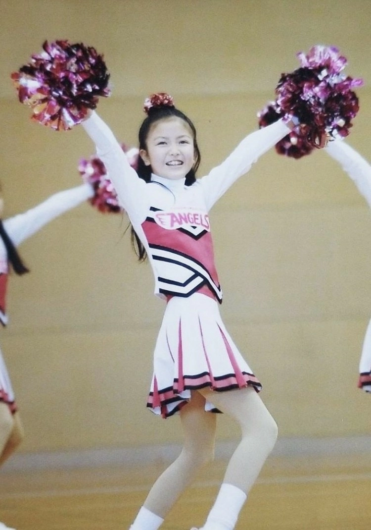 久保史緒里の家族構成や生い立ち！父親は義洋で校長！姉は万里子でミスコン優勝！母は？ – ファミタイム